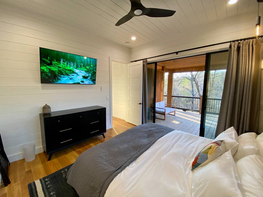 Hillside Hideaway - Broken Bow