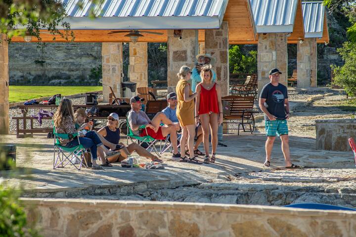 Cottage 1 at The Riv Resort - Uvalde