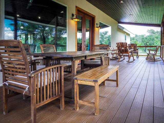 The River Lodge at The Riv - Uvalde