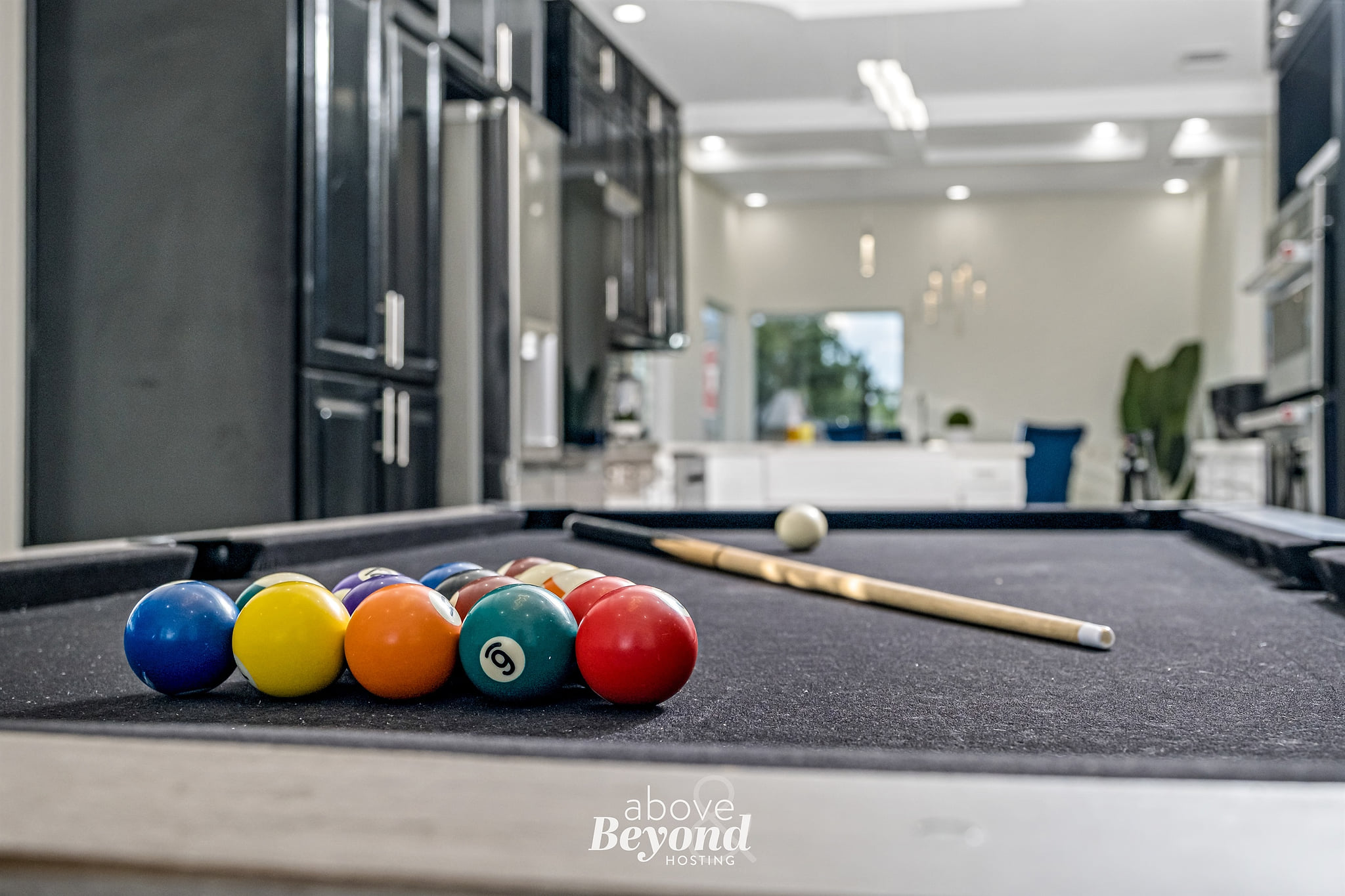 Sprawling Home w Rooftop Spot - Pool Table Rooftop Lounge - San Antonio