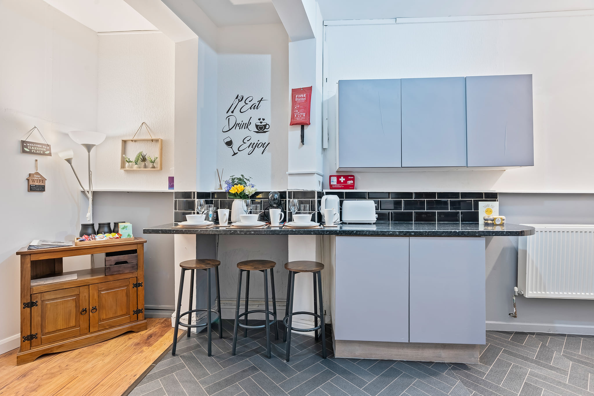 2 Bed Flat• Discounts for Contractors & Long stays - Nottingham