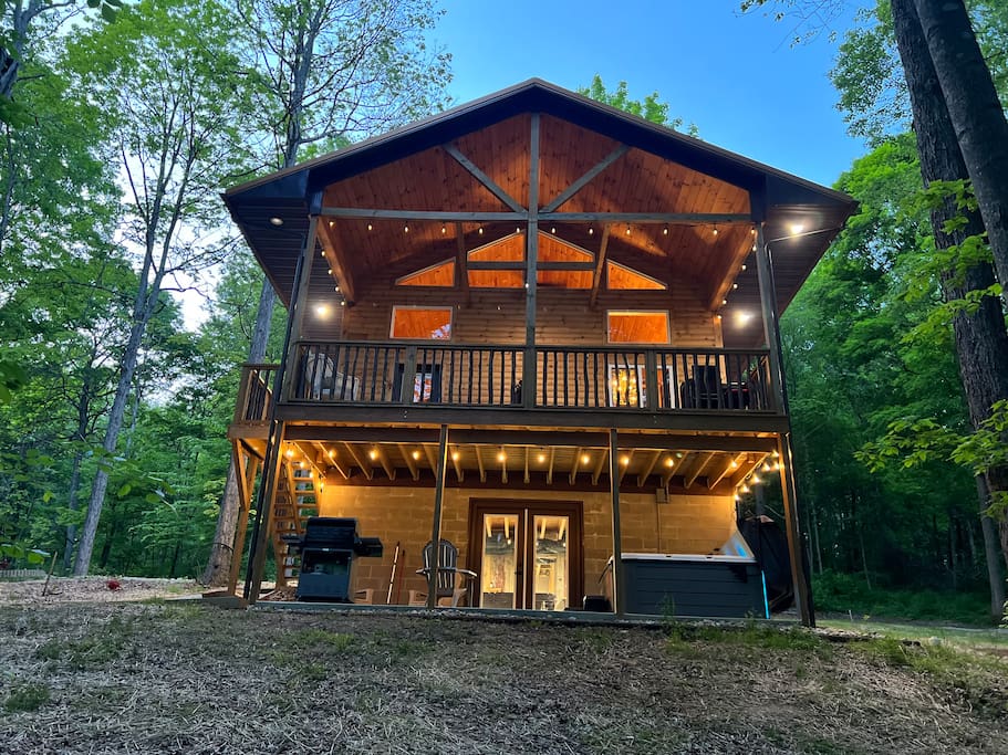3 Bedroom Cabin Hocking Hills Logan Ohio w Hot Tub - Logan